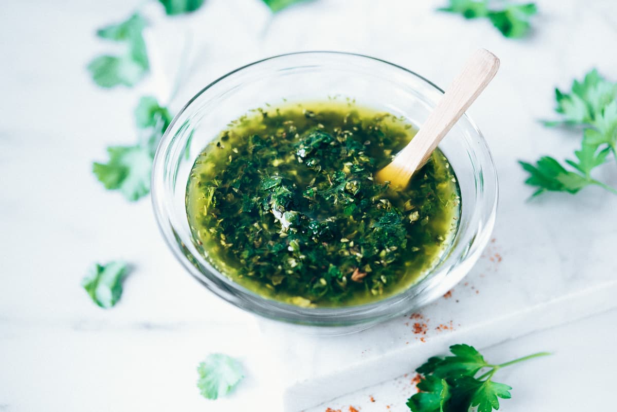 ¡Descubre la Salsa Chimichurri Perfecta! 🍽️ Receta Casera Aquí 🔥