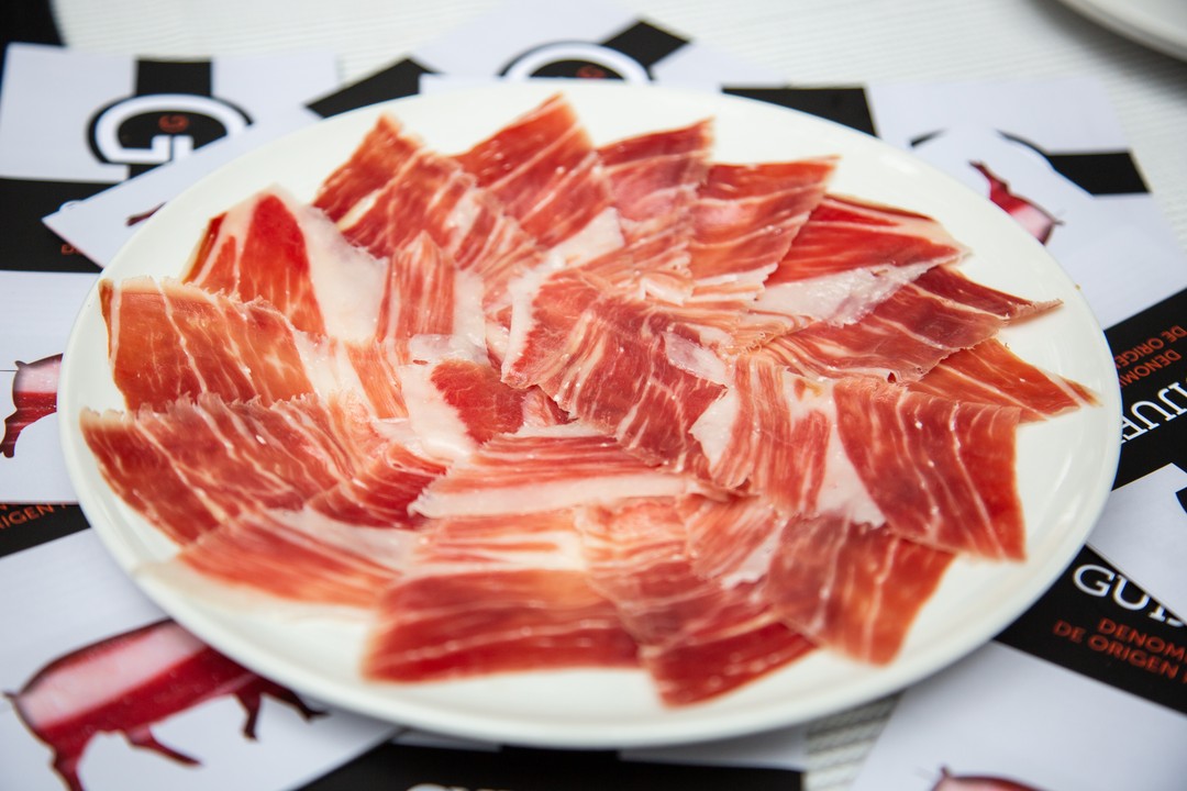 🔥 Descubre el paraíso del jamón: ¡El pueblo del jamón te espera! 🍖 # ...