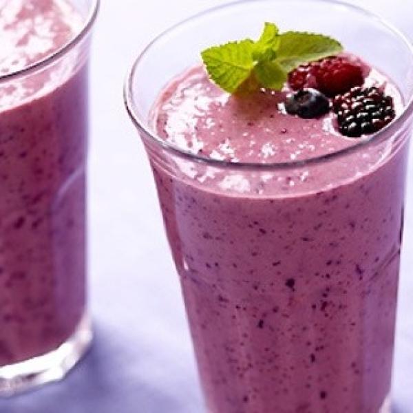 ¡Batidos de Mora con Leche: La Receta SECRETA! 🤫🍓🥛