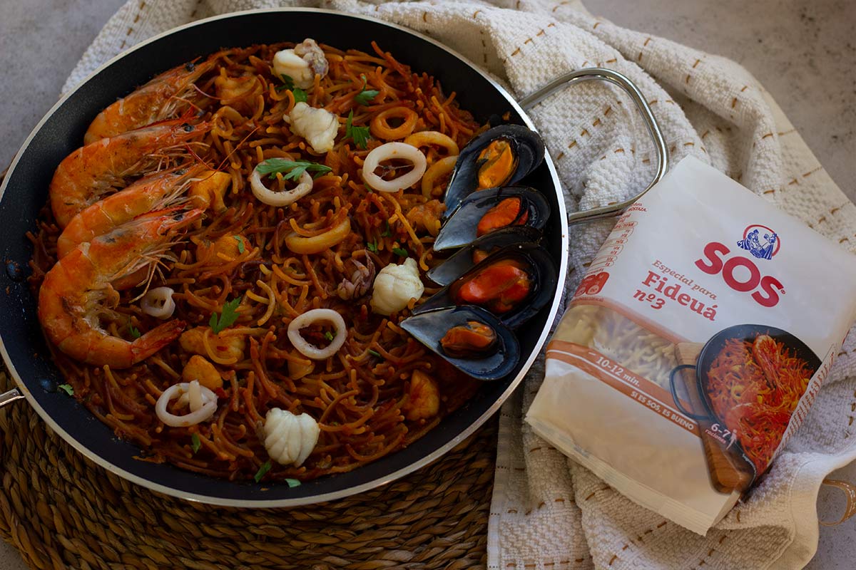 ¡Fideuá Catalana: ¡La Receta Secreta que te Volará la Cabeza! 🍜🔥