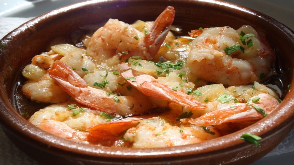 Gambas al Ajillo: ¡Descubre su Origen Sorprendente! 🍤🔥