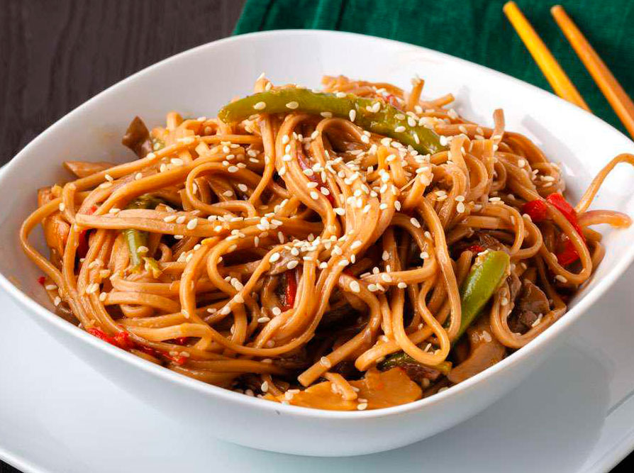 Receta Noodles Yakisoba: ¡🤤El Secreto Japonés que te Volará la Cabeza!