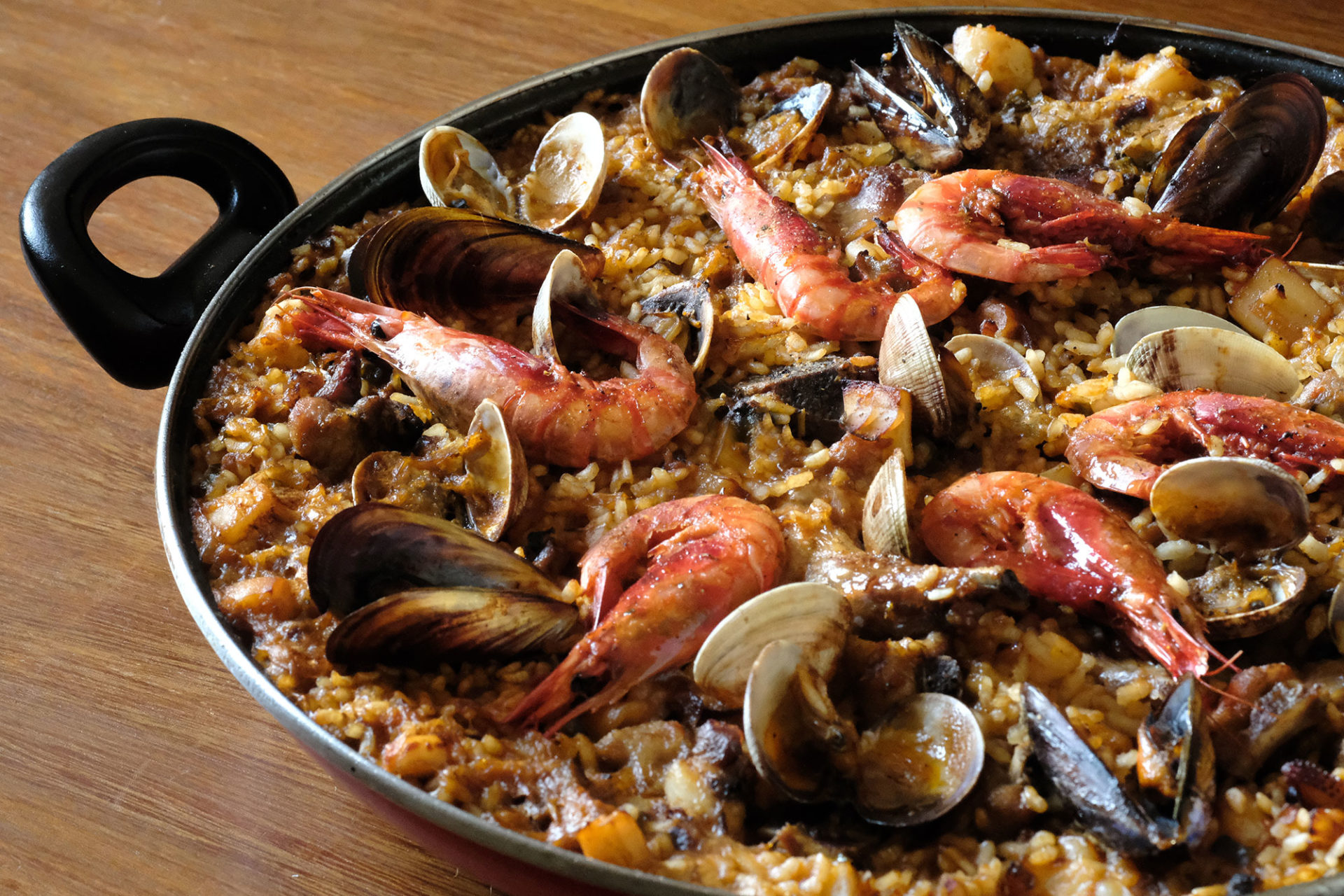 Receta Paella Mixta 12 Personas: ¡Sorprende a Todos! 🤩